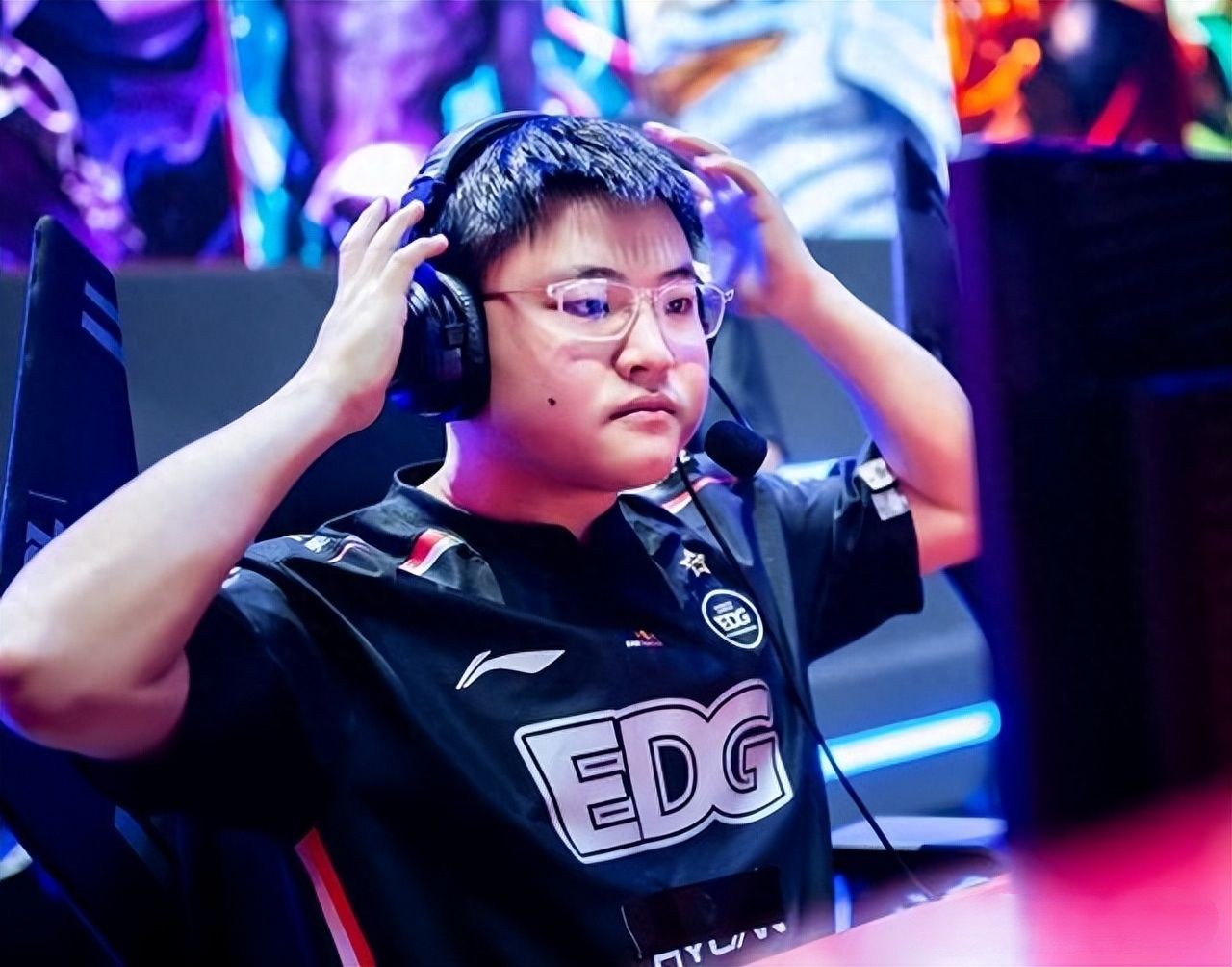 LOL：轉會期大瓜來了，TES準備換上中輔，EDG隊魂Meiko也要被斬 - 頭條匯