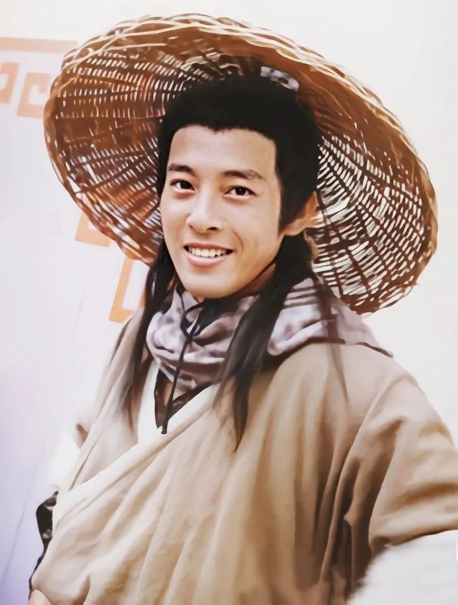 The most classic Linghu Chong - Lu Songxian - iNEWS