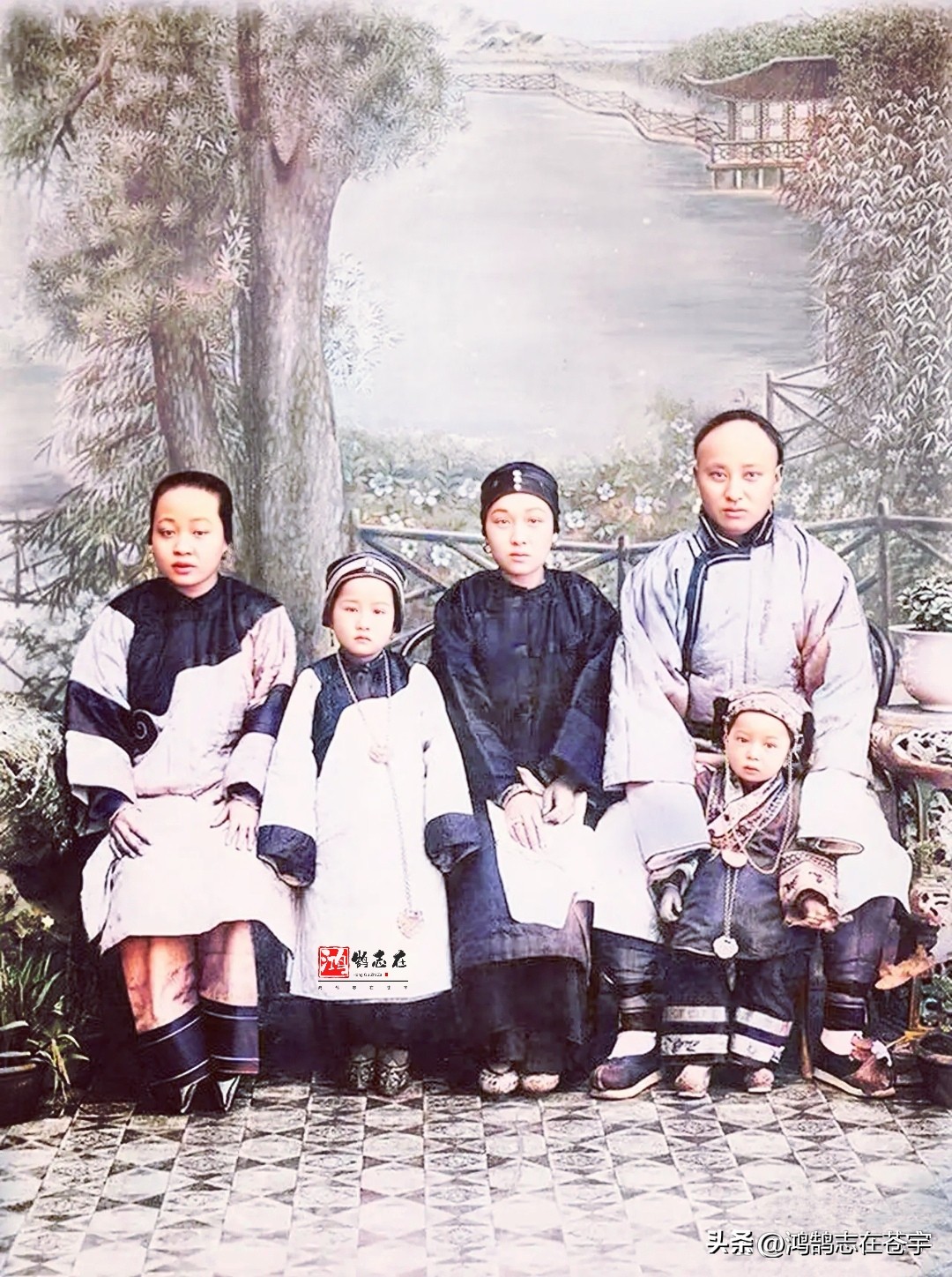 Old photos in the late Qing Dynasty: the concubine of the landlord's ...