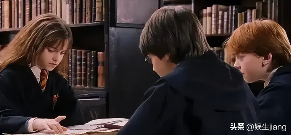 Fascinating storyline, stunning digital special effects, making it a ...