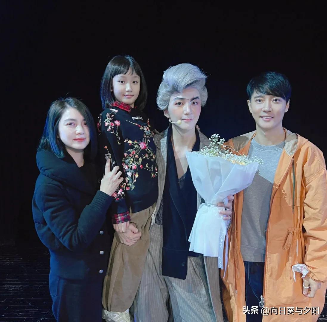 Hong Xin and Zhang Danfeng divorced, but are they still fighting? - iNEWS