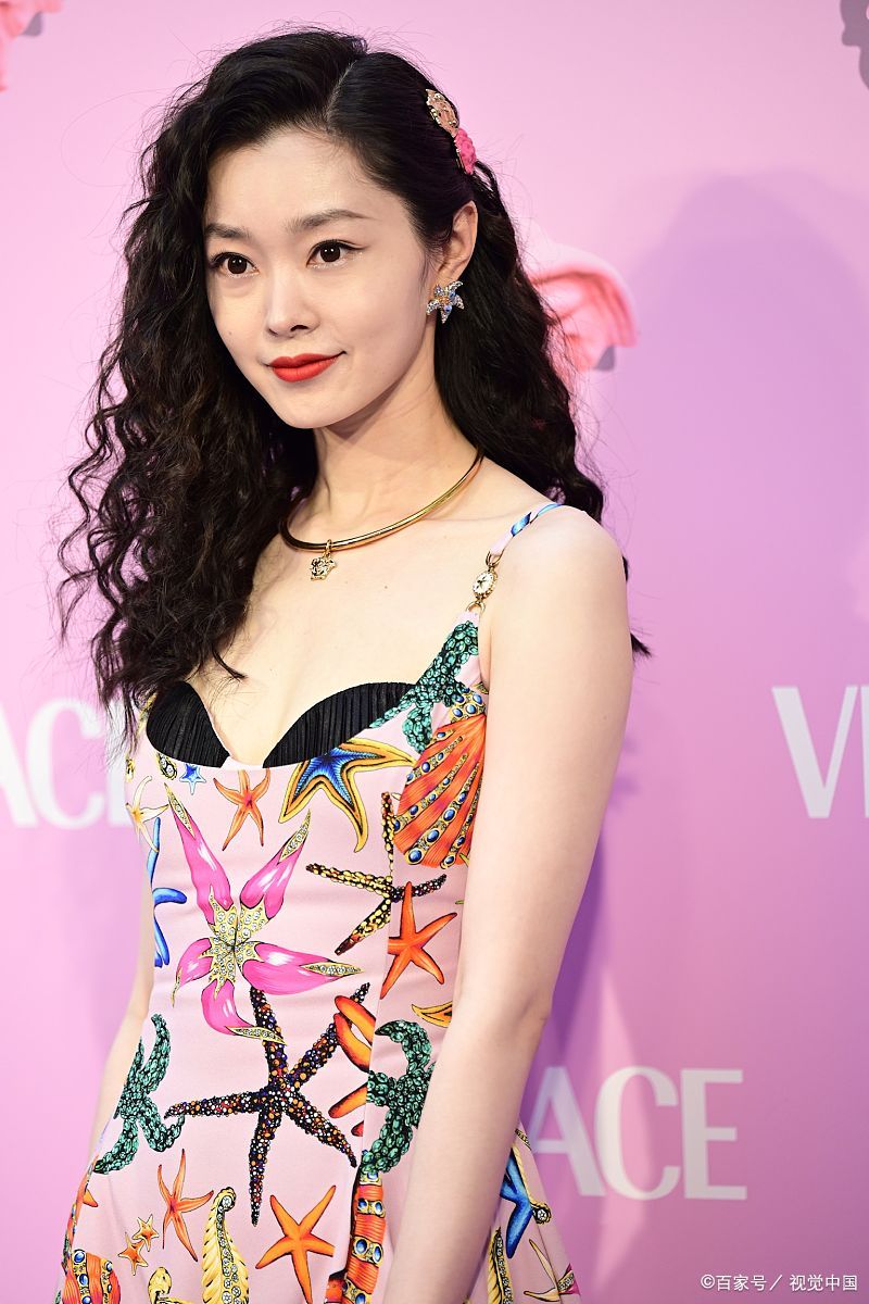 Song Yi: From "Dream of Red Mansions" to "Night Walker", wonderful ...