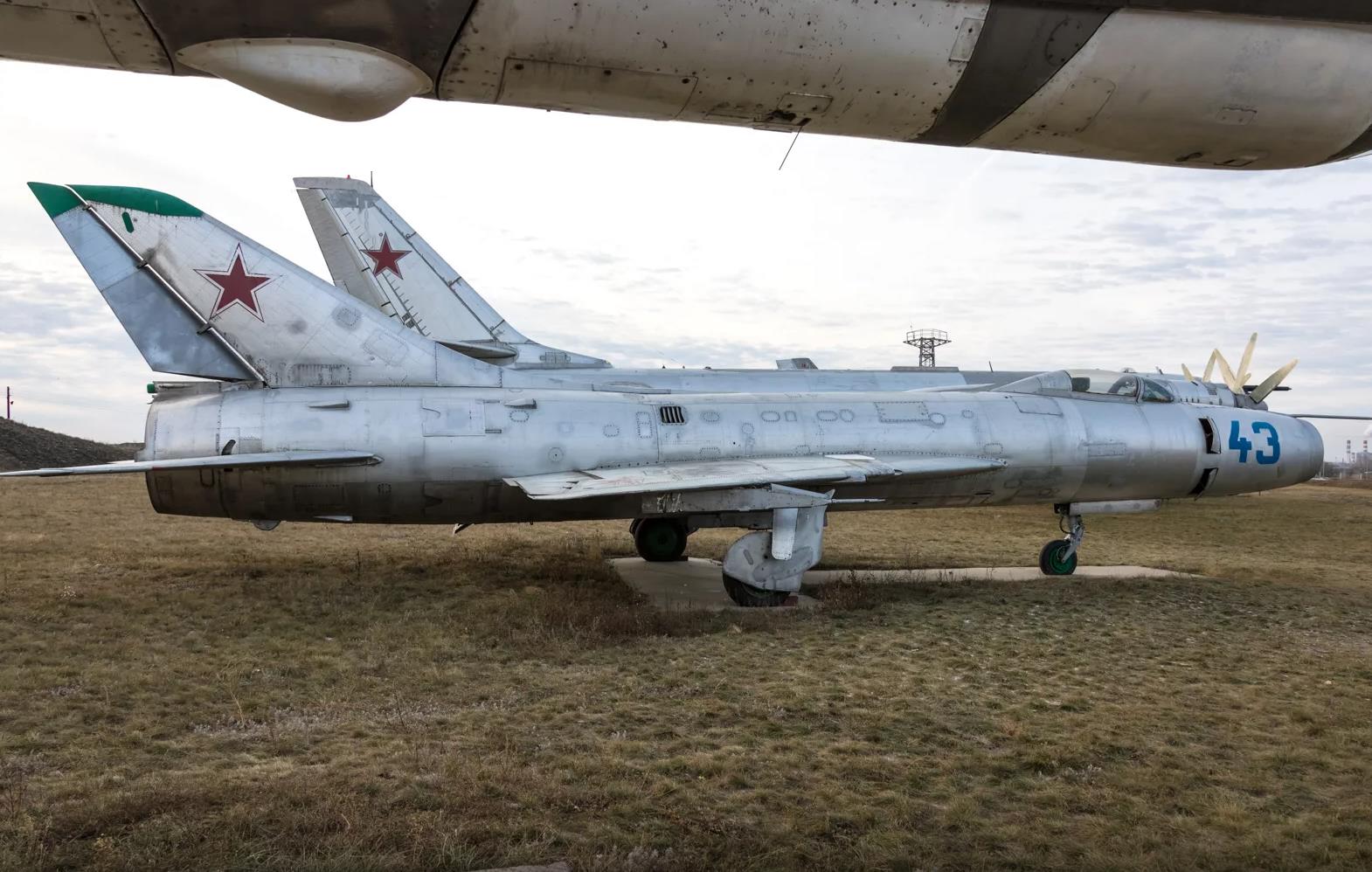 The MiG-21 is a mid-wing aircraft that almost defeated the U-2. - iNEWS