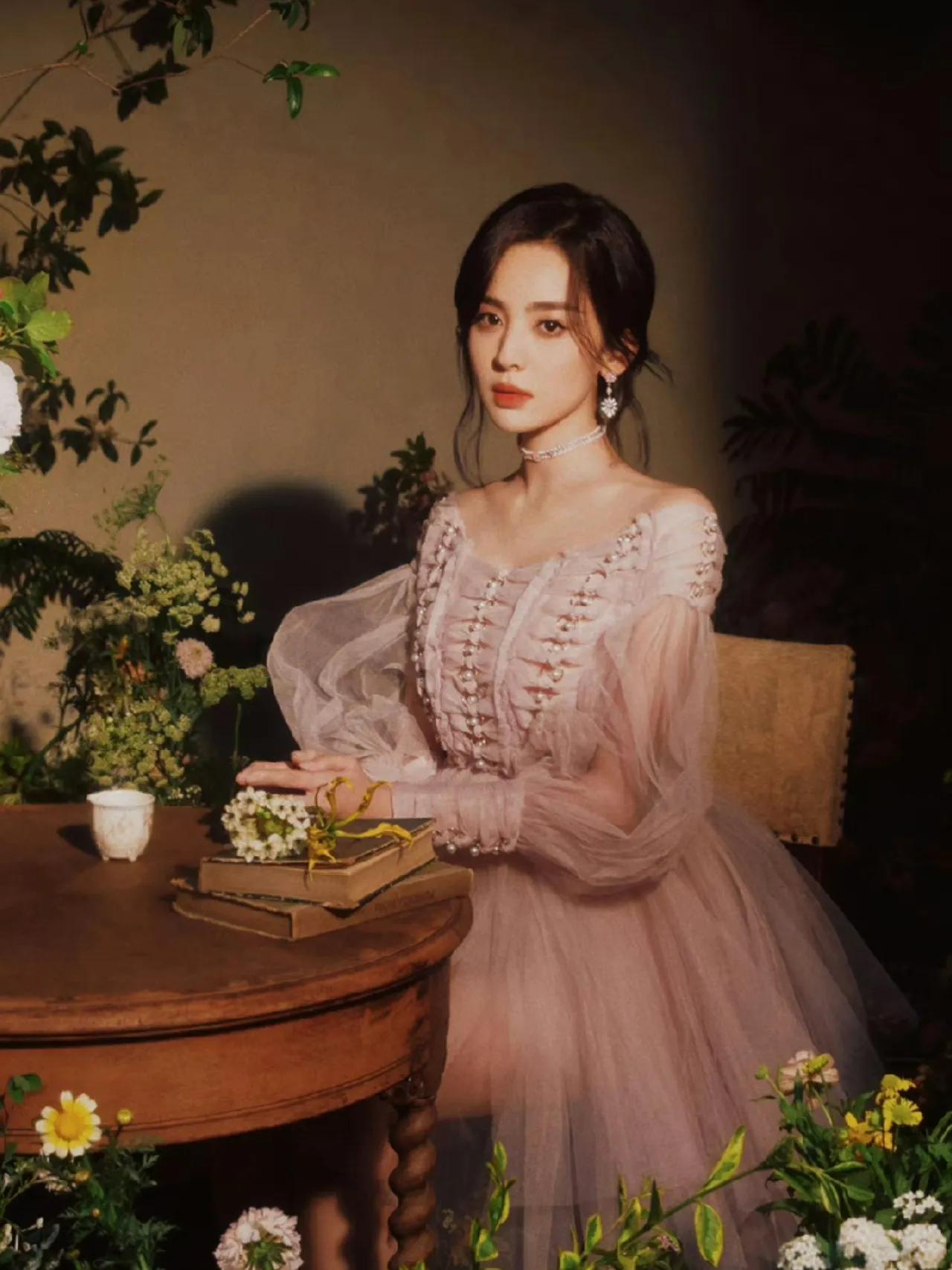 Beauty Wallpaper No. 436 - Guli Nazha - iNEWS