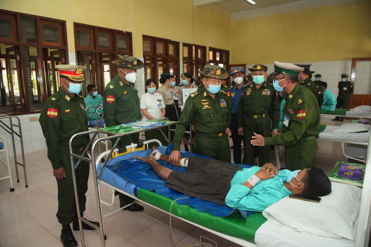 Deputy Commander-in-Chief of the Myanmar Army Soe Win and his wife ...