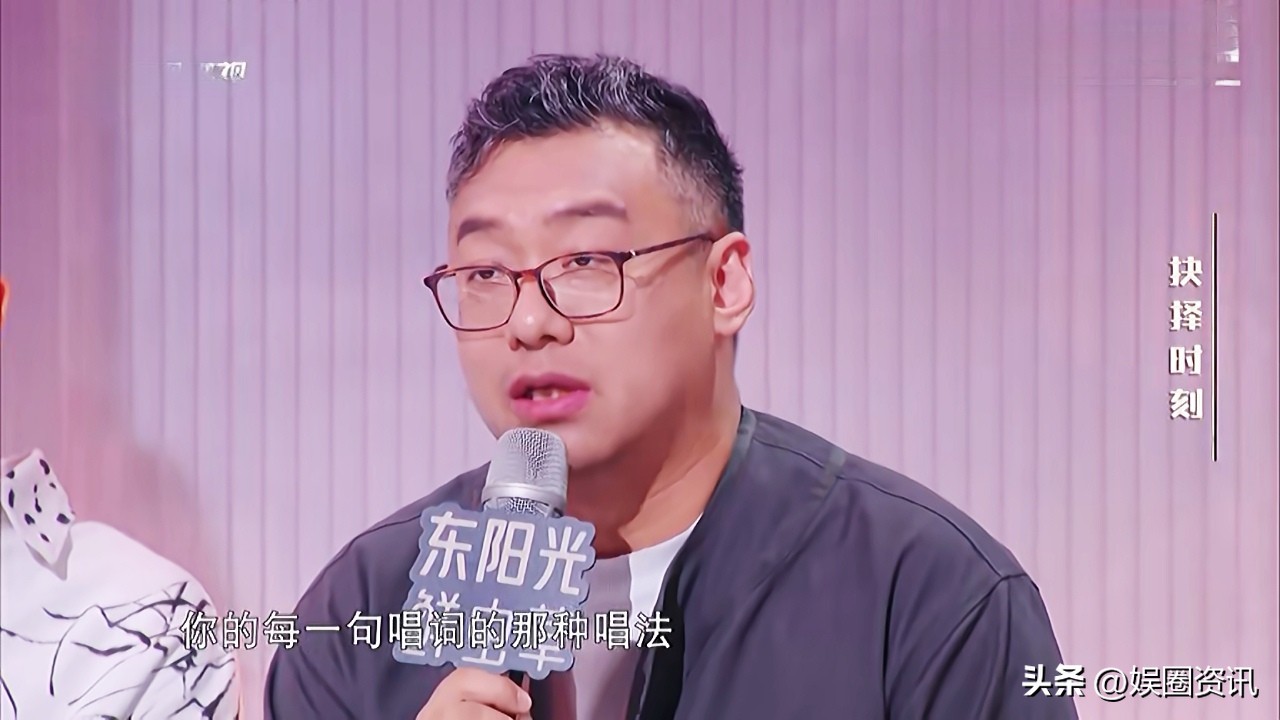 After Liang Yuan and the little ghost choked each other in "The Voice ...