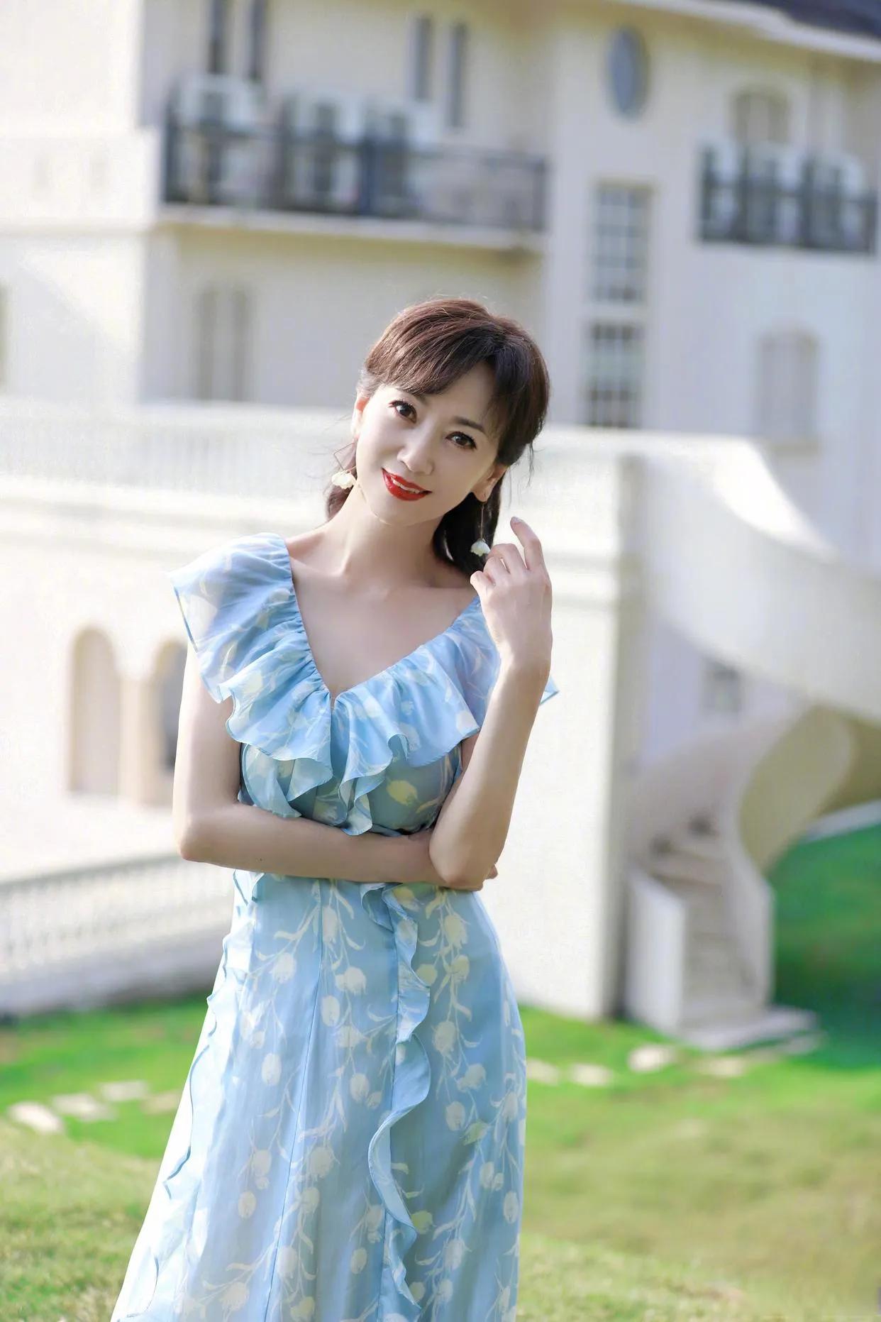 White Snake Zhao Yazhi lives in the intensive picture - iMedia