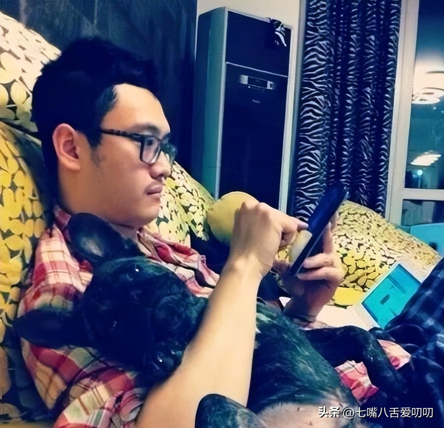 I think: Ma Rong and Song Zhe's "Love Story" was made into a movie, and ...