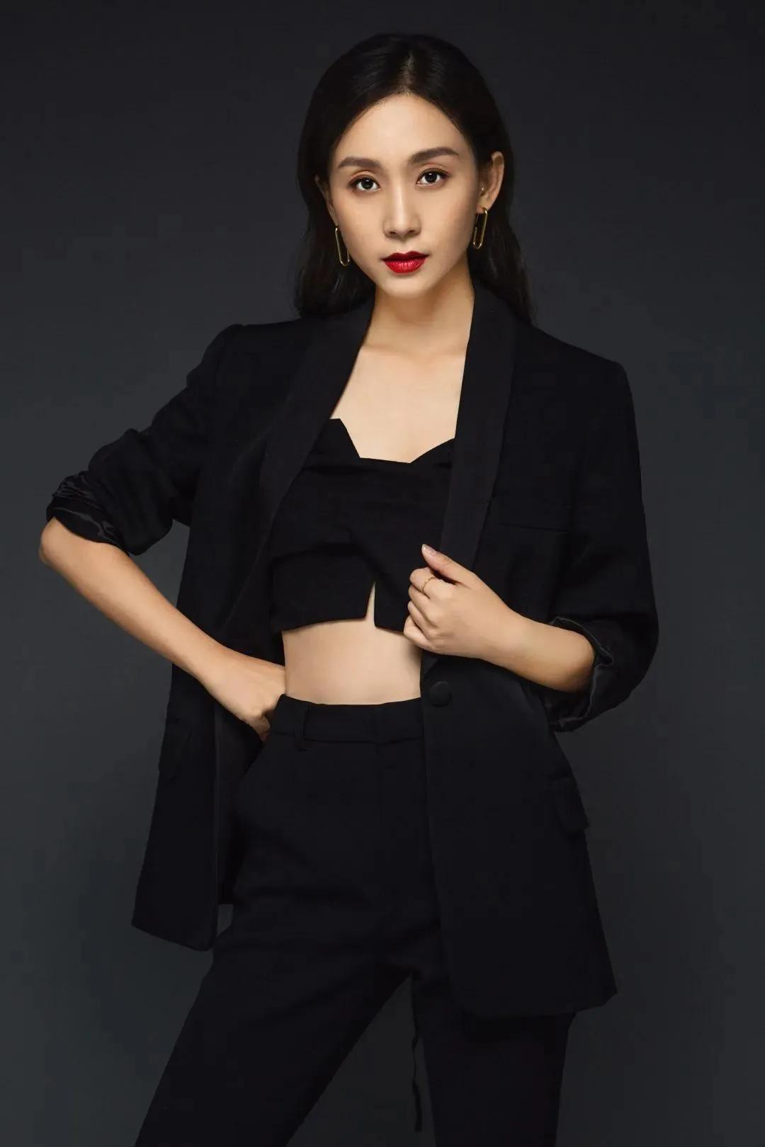 Ding Ziling's personal photo - iNEWS