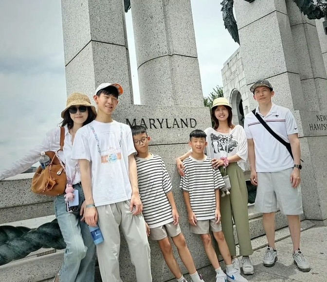 Christine Fan's twins' appearances are different? Genetic chaos reveals ...