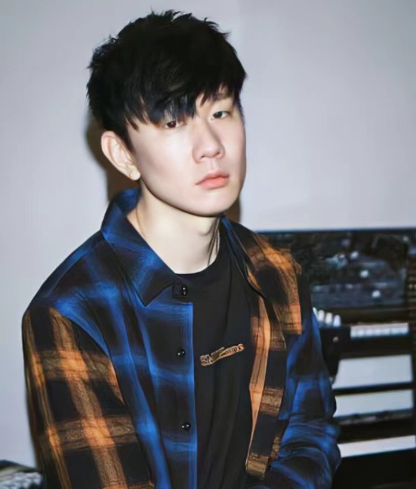 Who are the ten Chinese singers on the international stage besides Sa ...