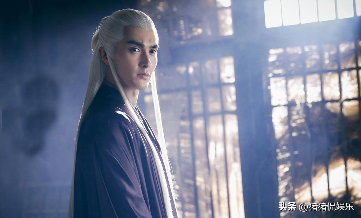 The director of "Si Teng" is coming with a new drama, the male lead is ...