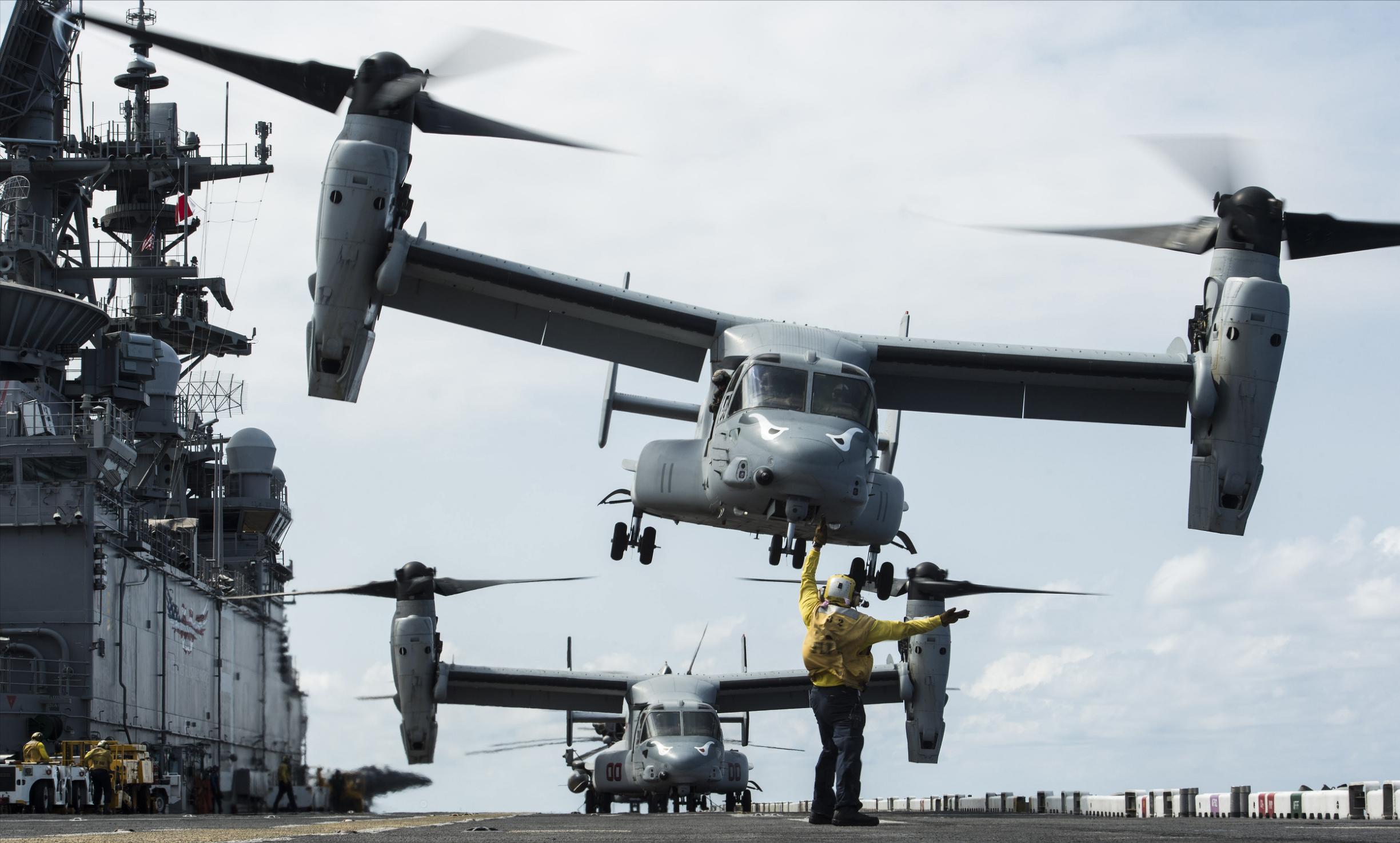 How powerful is the V22 Osprey helicopter? The world's only tiltrotor aircraft, Transformers in ...