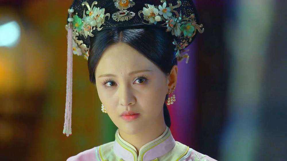 Two palace maids entered the palace on the same day, one gave birth to ...