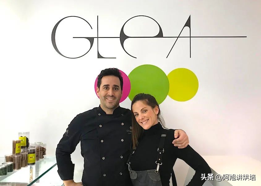 The opera house cake is not only the square shape you know, this one is ...