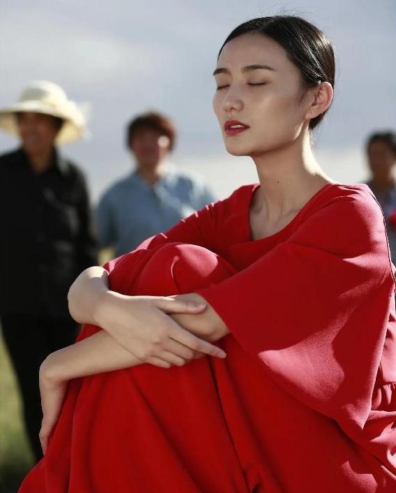 Haiha Jinxi, who "defeated" Faye Wong, what charm does it have? After ...