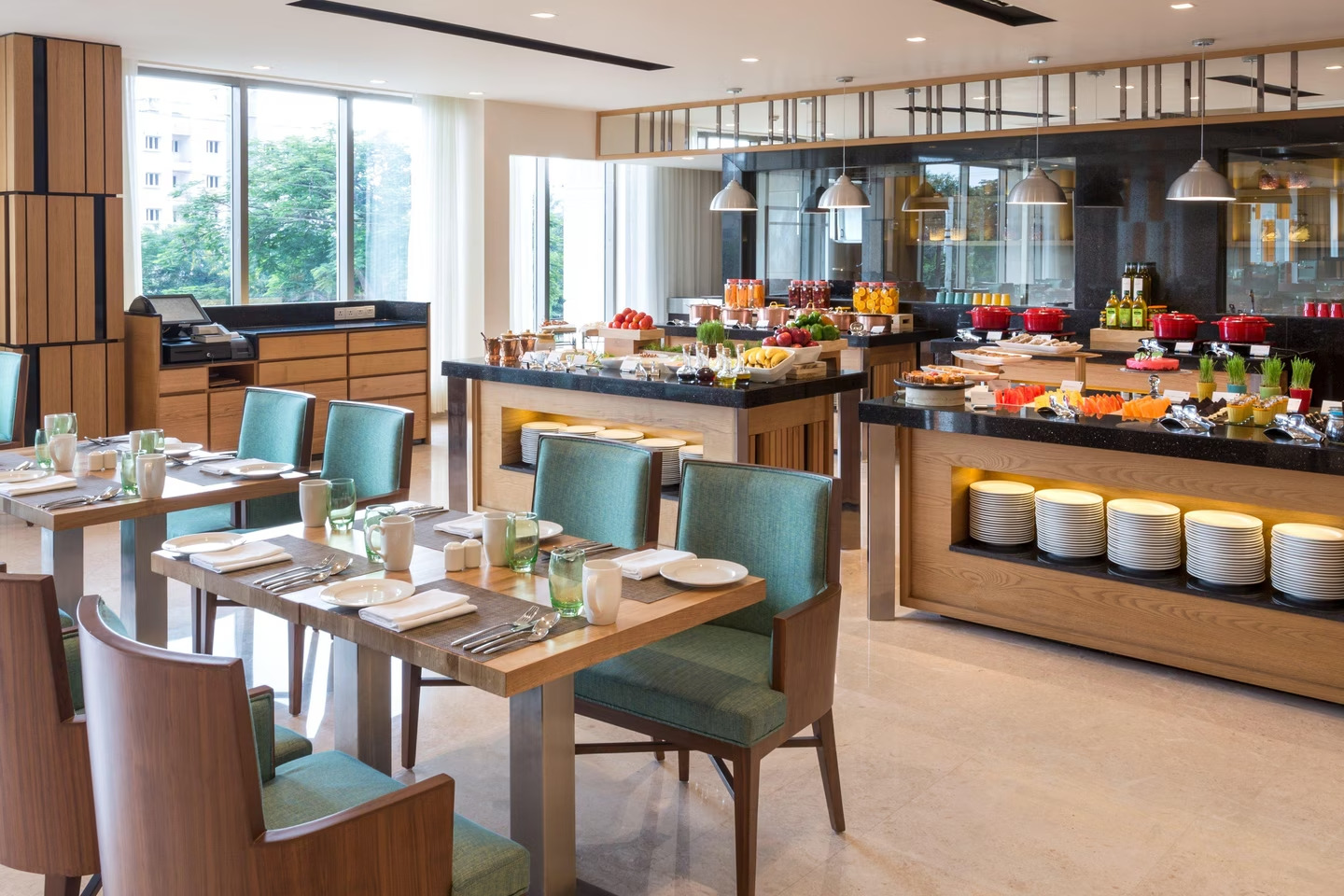 What is the size of the buffet table? How to choose the best size and ...