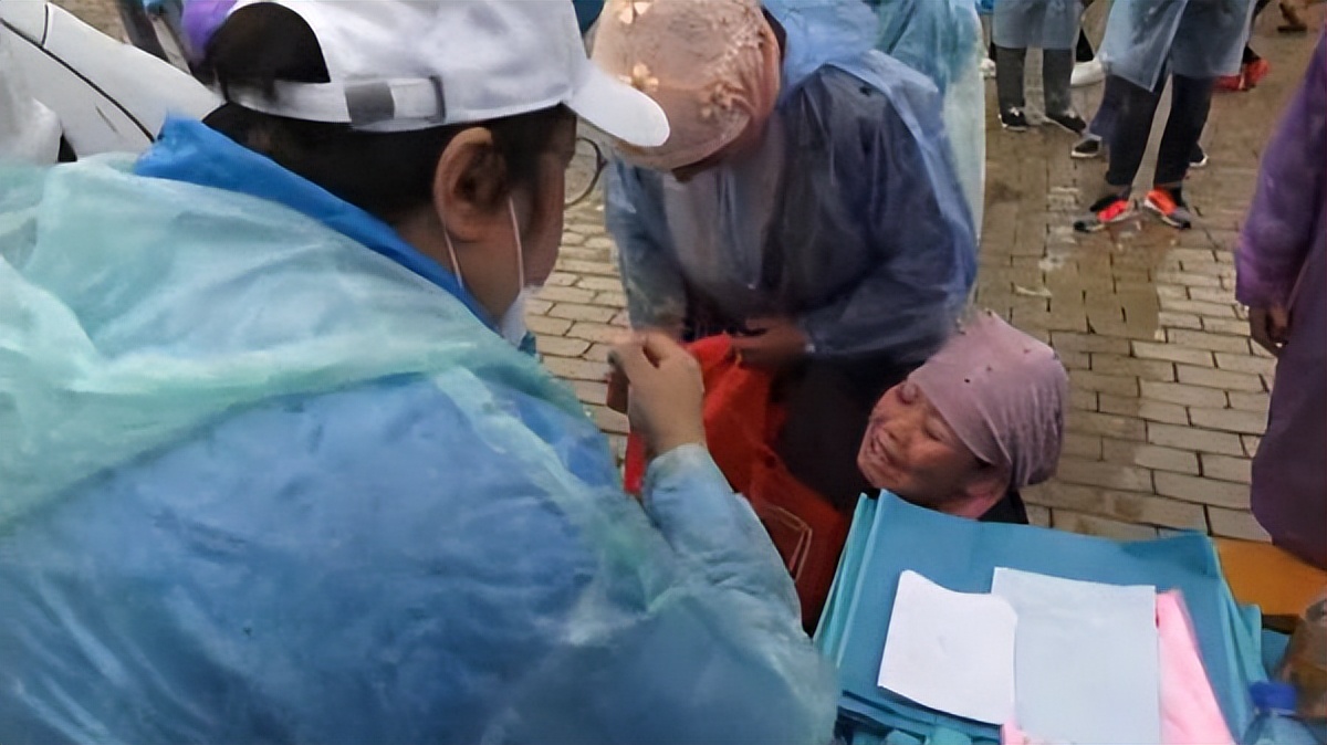 Han Hong leads many stars to help Heilongjiang! Those who questioned ...