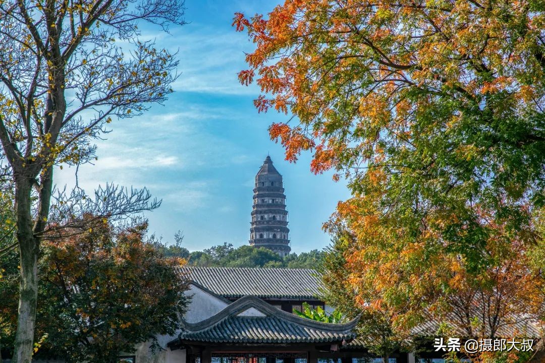 The autumn in Huqiu Mountain is so beautiful... - iNEWS