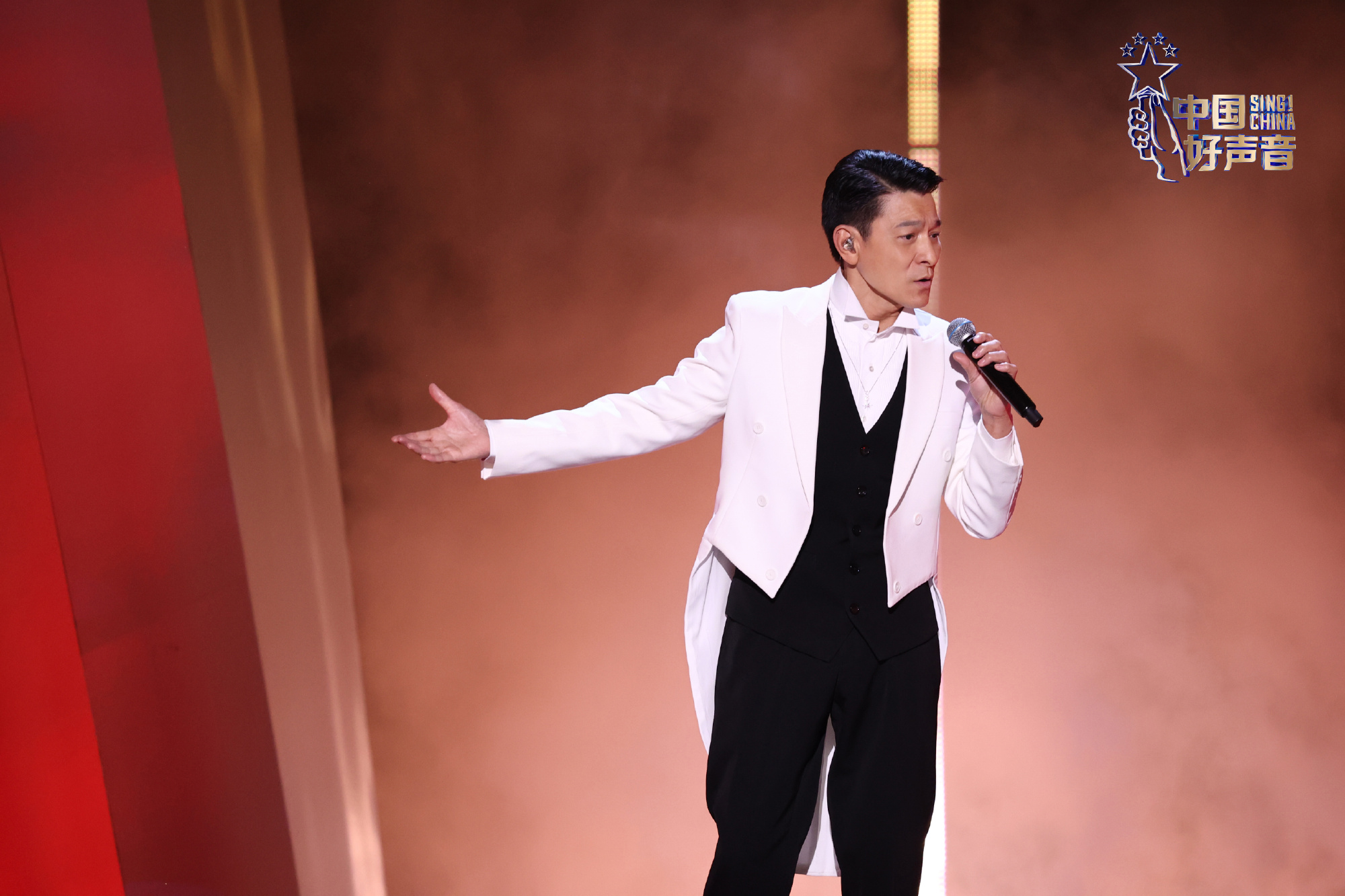 "The Voice of China" finals: Li Keqin's team Liang Yuying won the ...