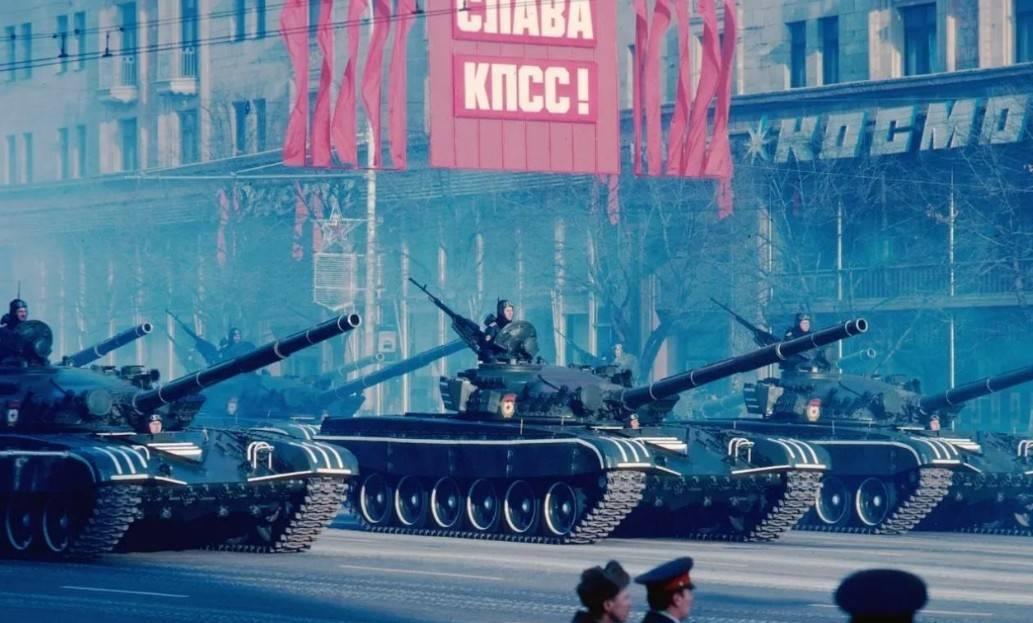 The strongest tank showdown: Russian T72 penetrated German Leopard 2 ...