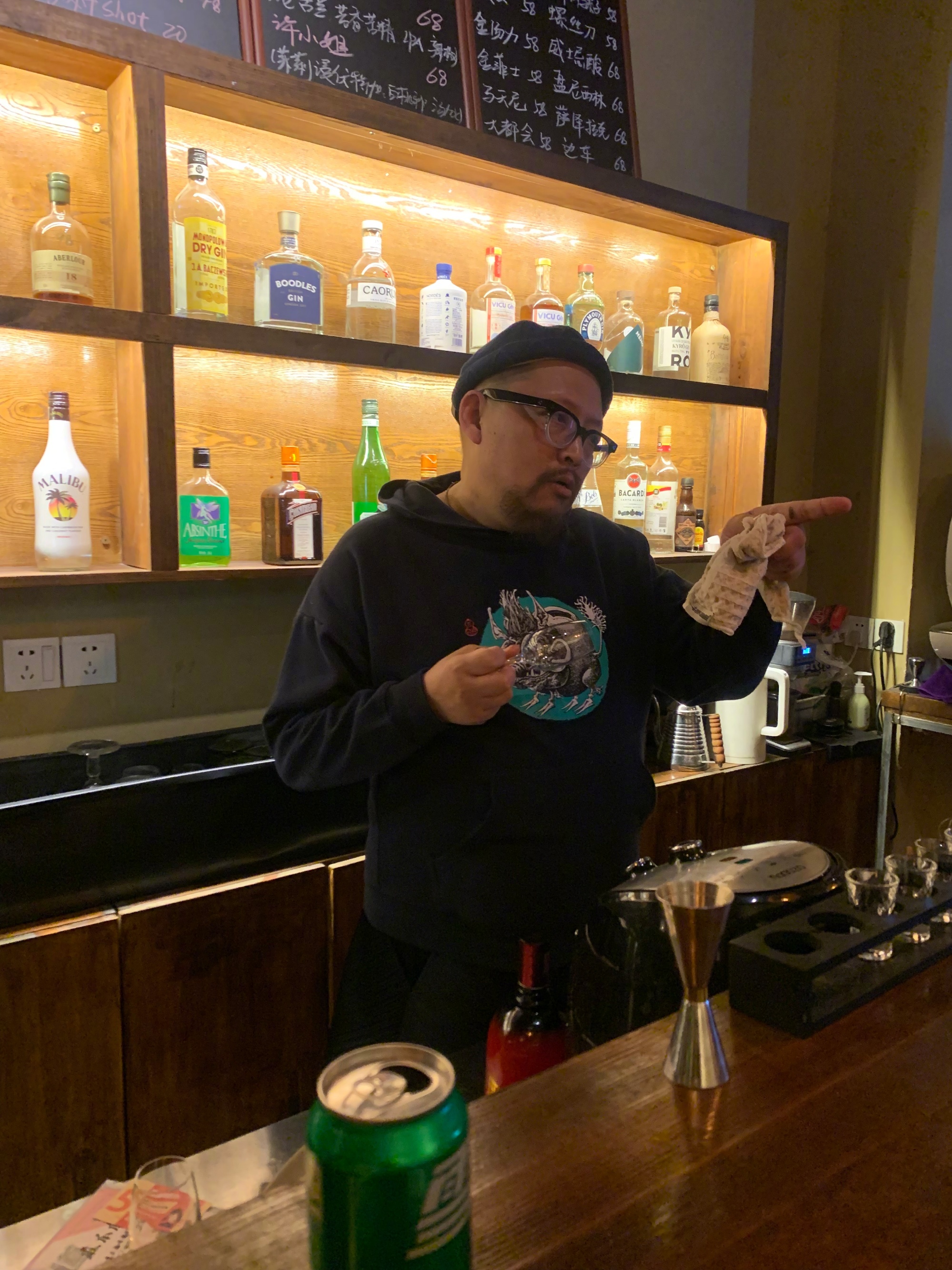 Shi Hang: There is no sexual harassment, it's just interactions with ...