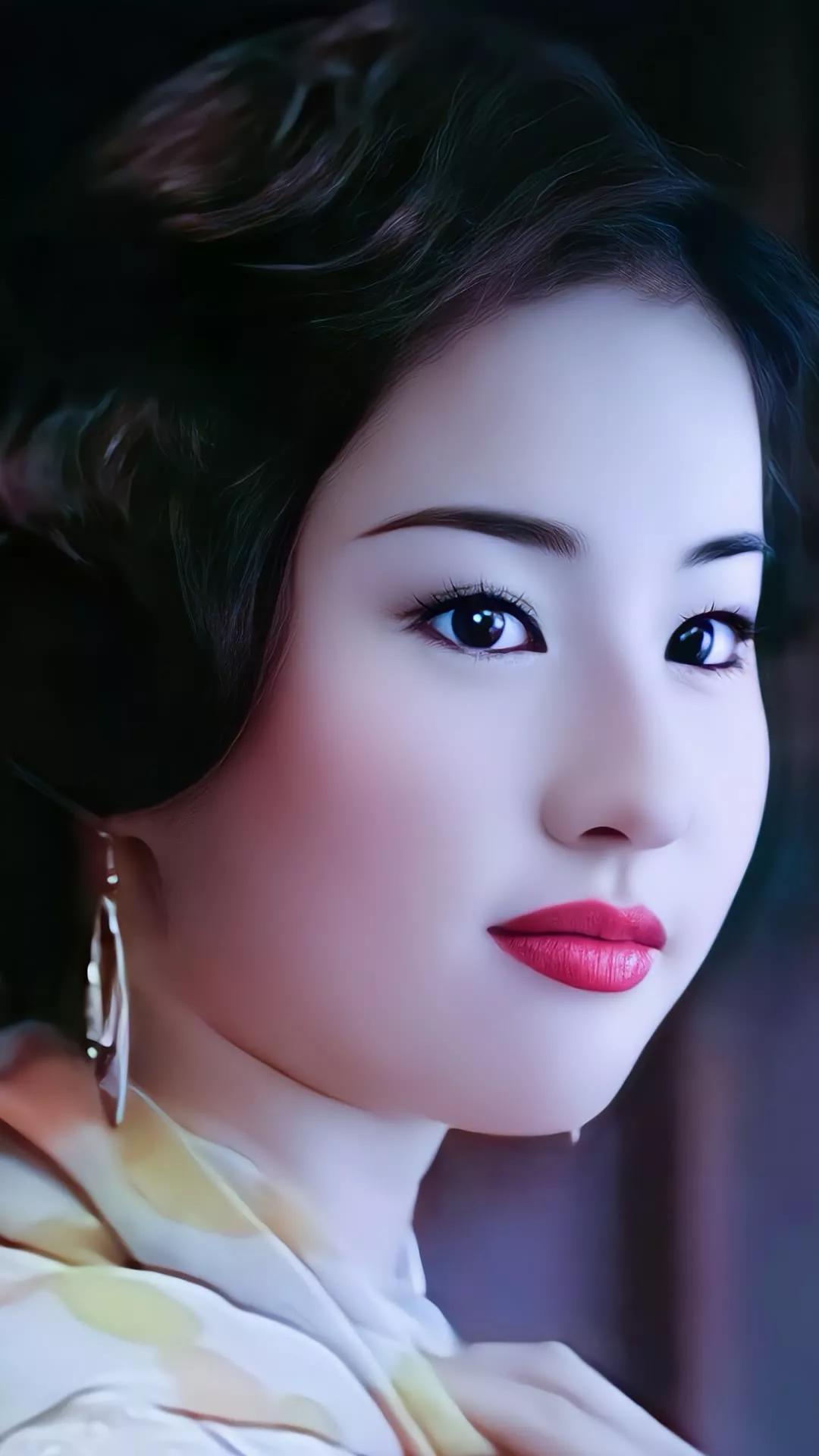 Liu Yifei from a family of gold fans as Bai Xiuzhu - iNEWS