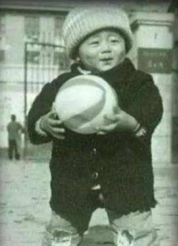 Actor Zhao Jun, 20 years after his divorce from Zheng Weili, is still ...