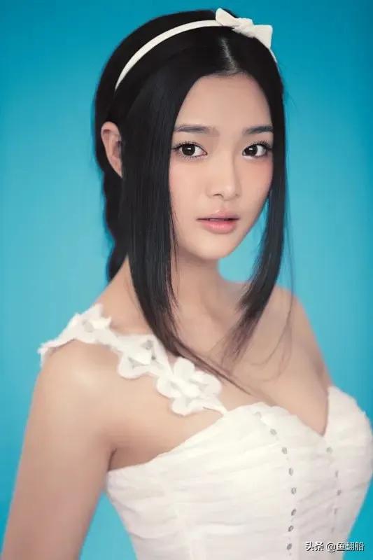 He Zhuoyan's beautiful pictures - iNEWS