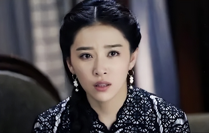 After breaking up with Ji Lingchen for more than 4 years, Kan Qingzi posted a beautiful photo ...