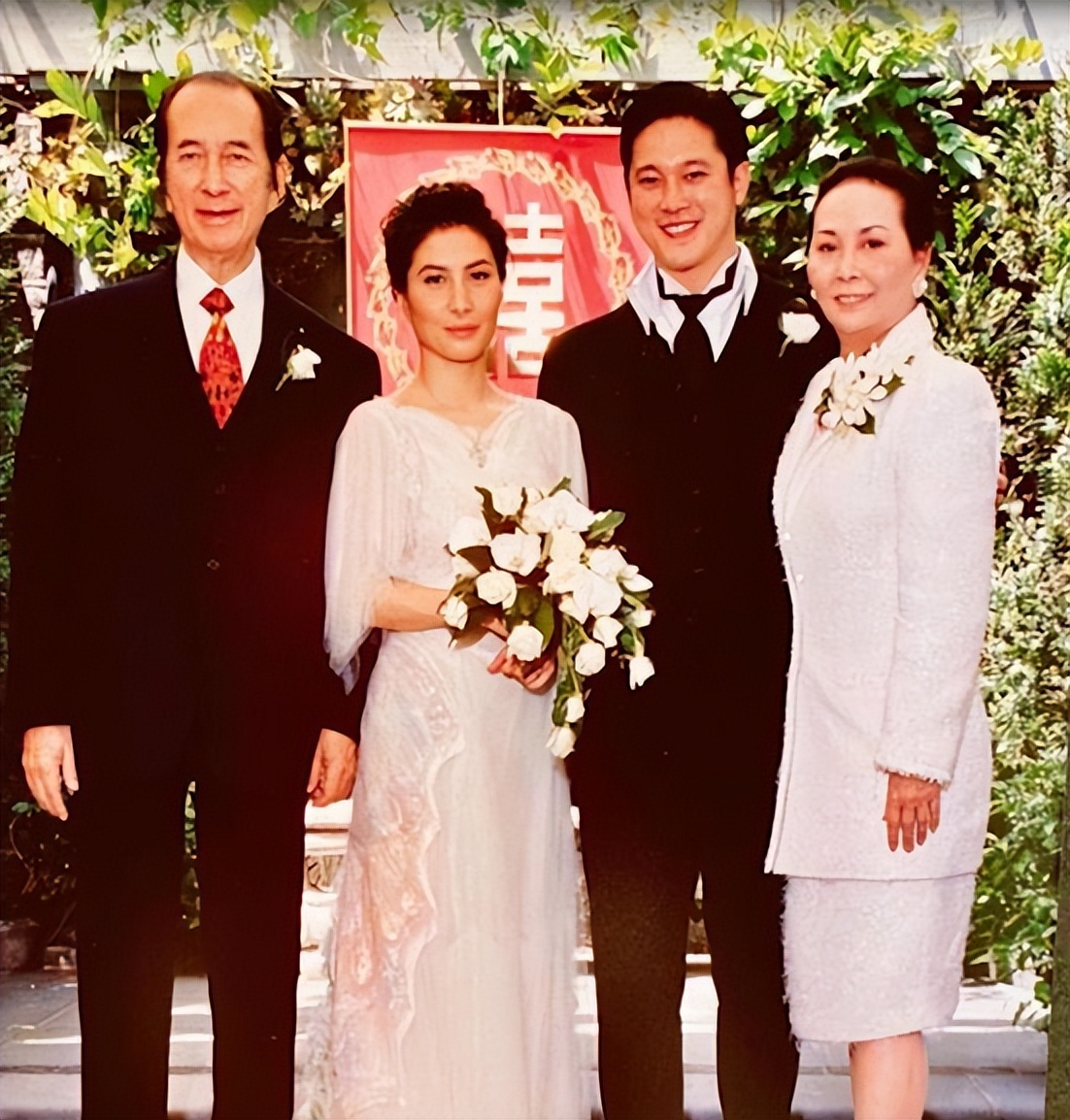 "Rebel daughter" He Chaoyi: saying that Liang Anqi's Si and He Youjun ...