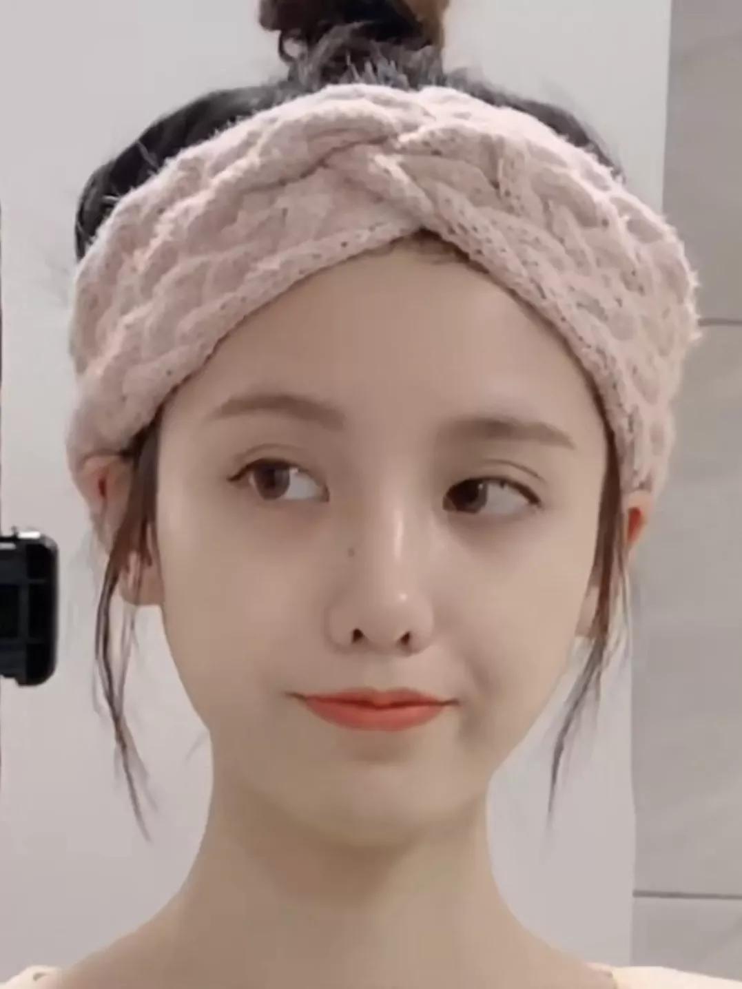 Use oil to nourish skin + facial scraping, go out and be praised as 18 ...