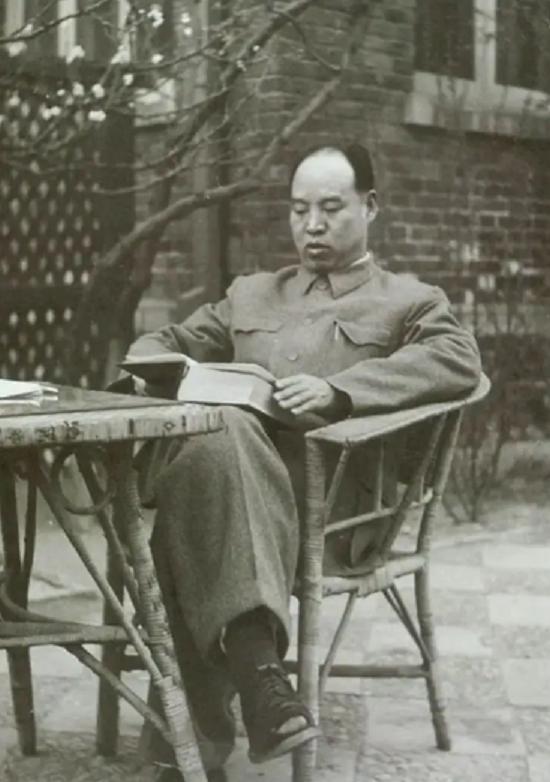 Peng Zhen passed away in 1997, and his lover received his adopted ...