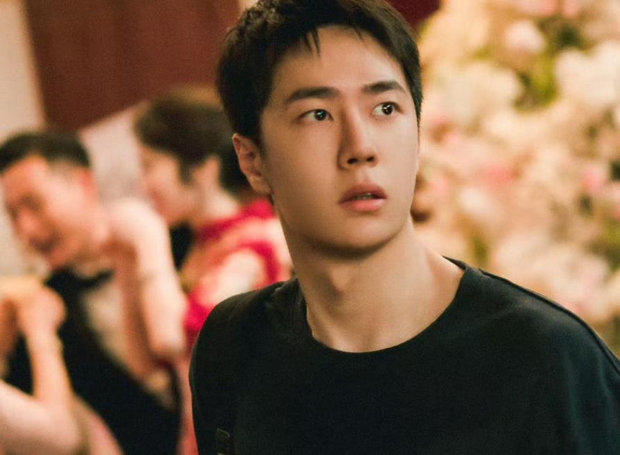 25-year-old Wang Yibo "collided" with 26-year-old Yu Shi and watched ...