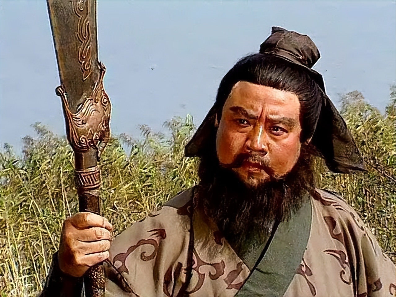 Hou Guanyu of Hanshouting is righteous and Bo Yuntian, and he still does not forget his hometown ...