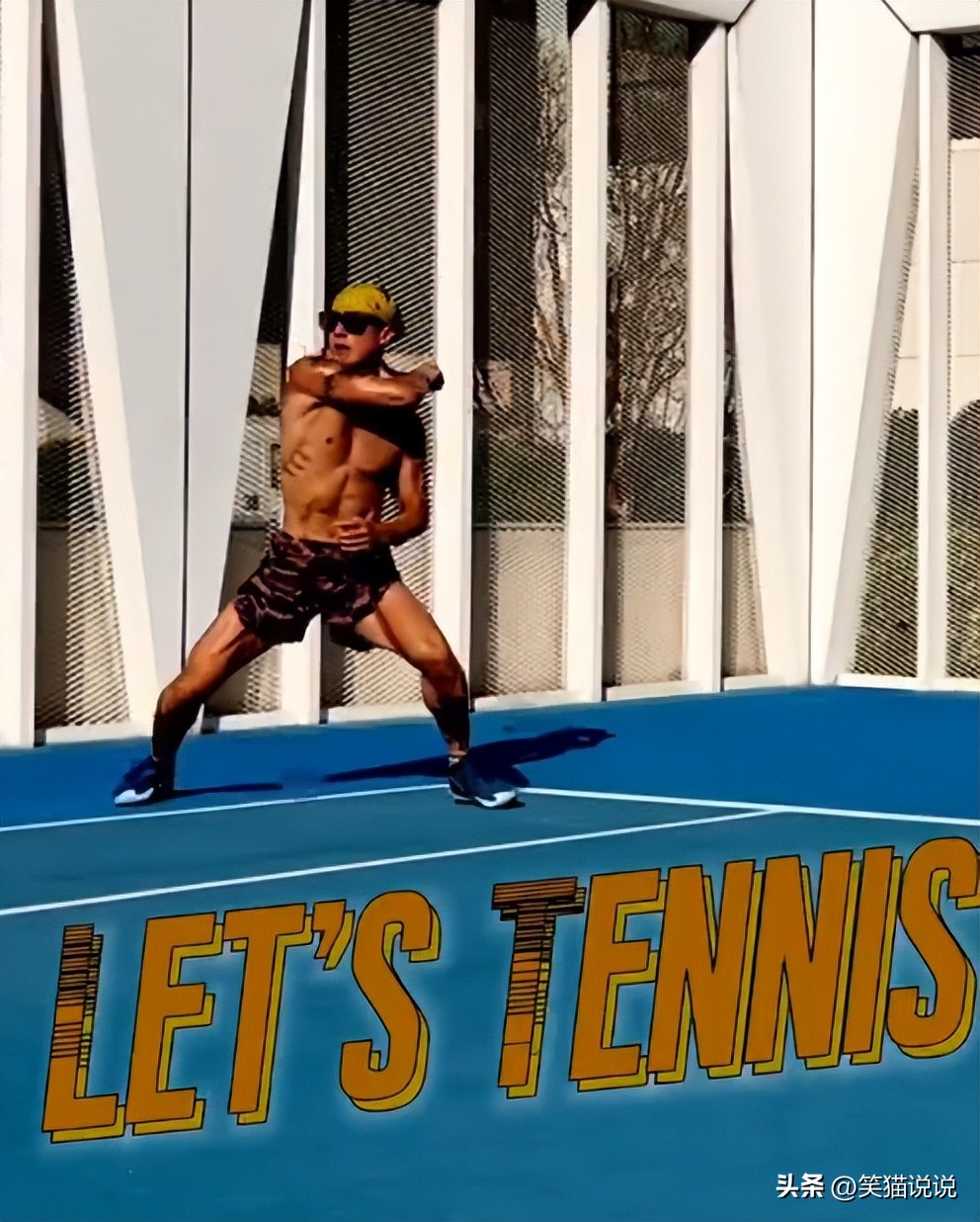 44-year-old Wu Zun posted a video of playing tennis: playing tennis ...