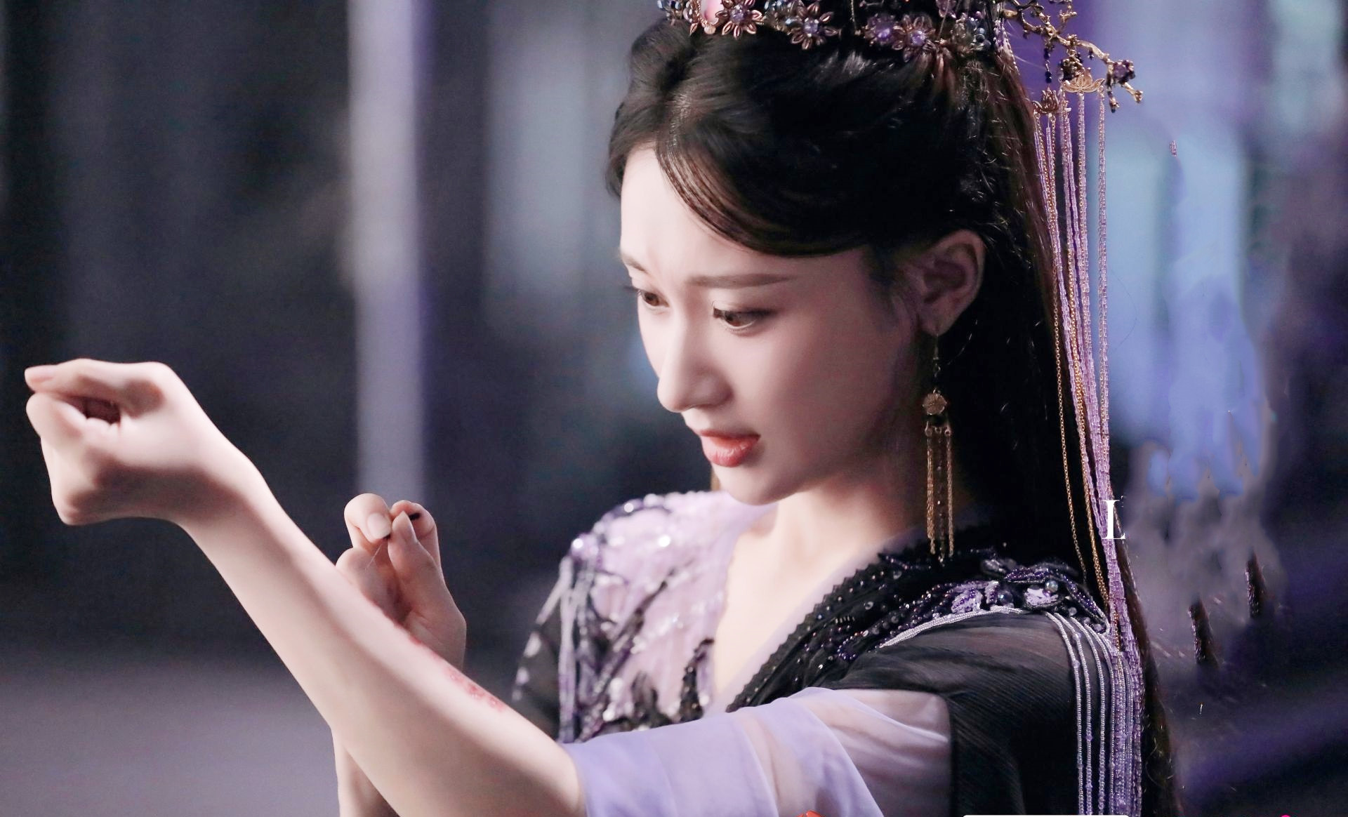 "Starfall Congeals into Sugar" serial 3: mocking wind Qingkui from high ...