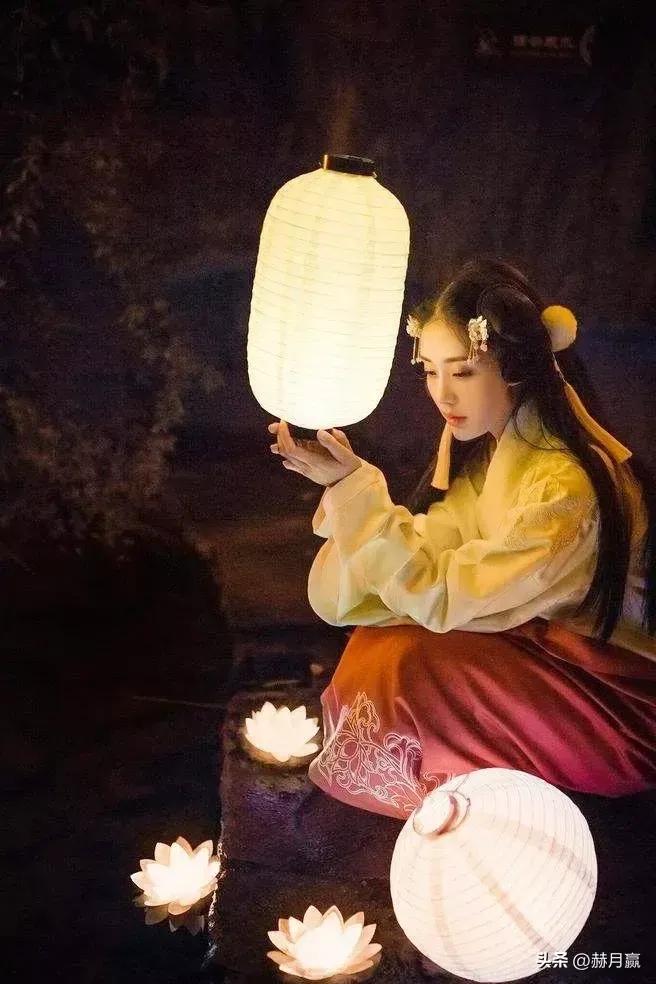 Crane Chongtian* Weng Lian Dusk Scene (one poem) Author: Wang Ye - iNEWS