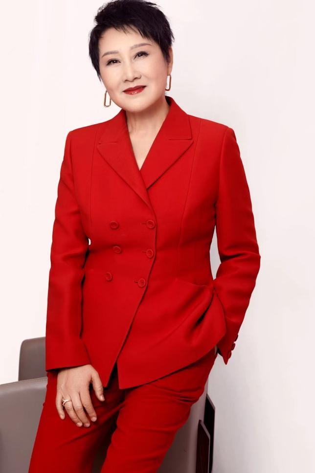 Kelly [Human World] nominated Huading Award for Best Supporting Actress ...