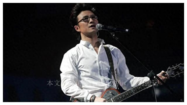 52-year-old rock star Wang Feng: He has a happy family and became ...