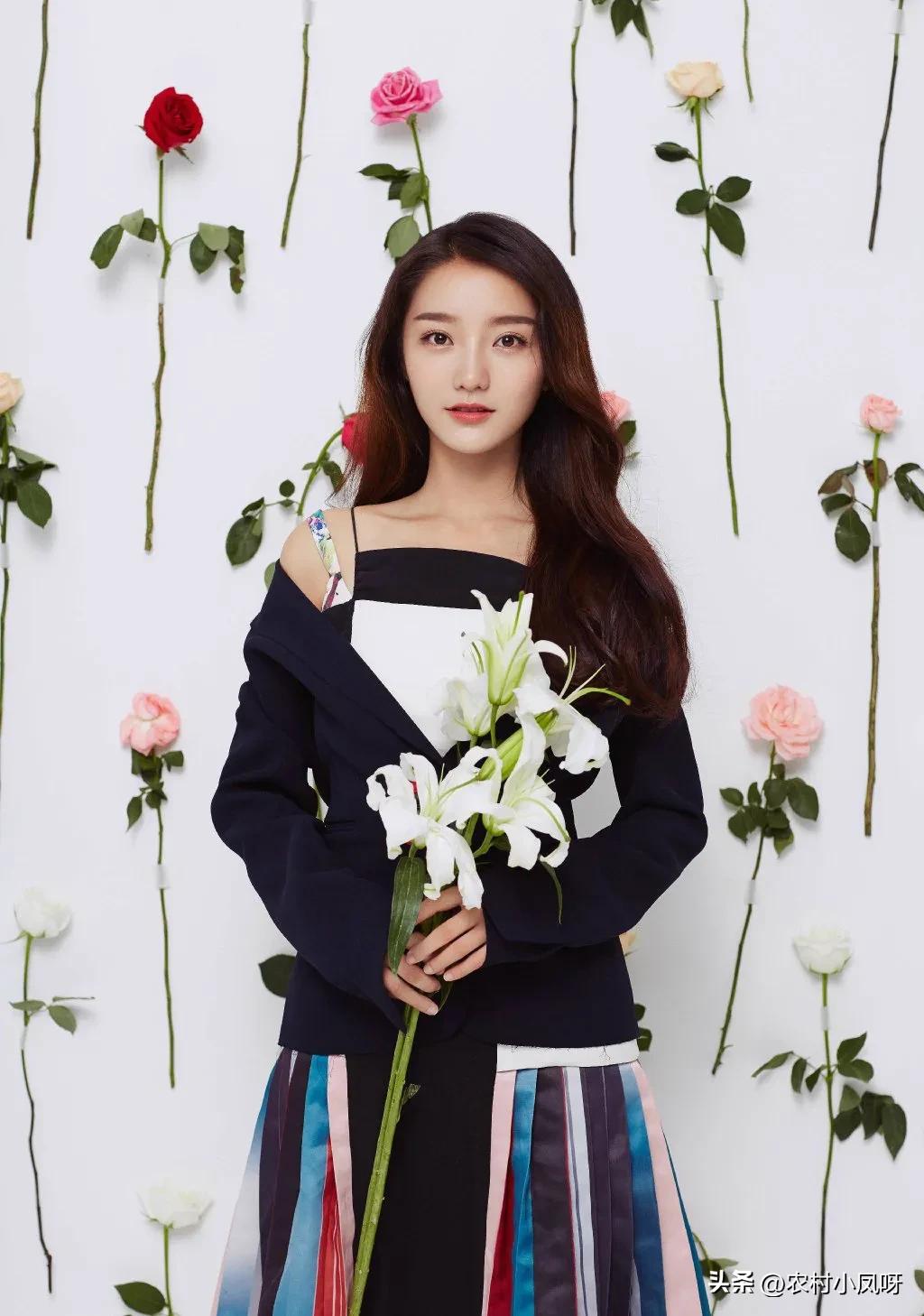 Share pictures - beautiful beauty Xiao Yan - iNEWS