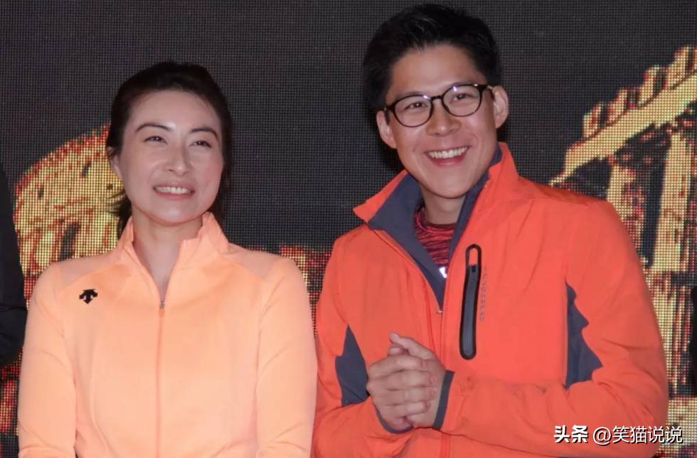 Guo Jingjing posts photos of climbing the Great Wall with her children ...