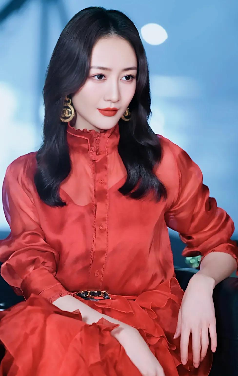 beautiful lady, wang ou - iNEWS