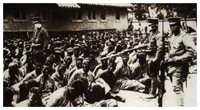 Working for the Chiang Dynasty, the miscellaneous army led by He ...