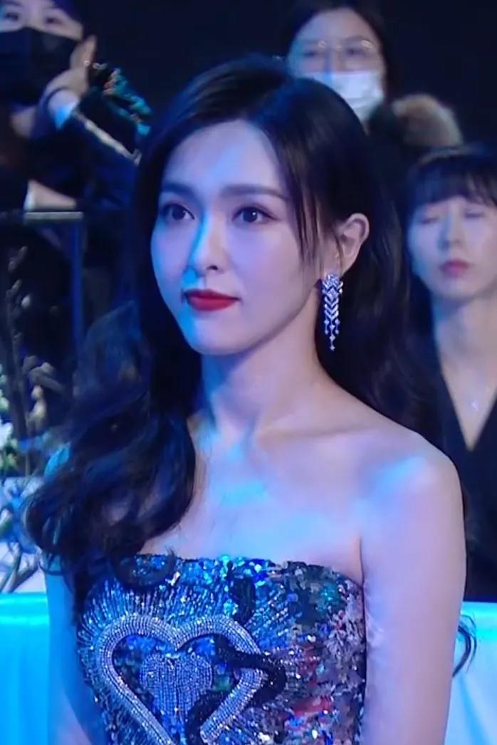 Tang Yan - the best Tang Yan in the world - iNEWS