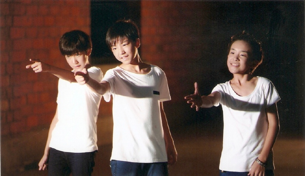 TFBOYS 10th Anniversary: Promise to go to midsummer together - iNEWS