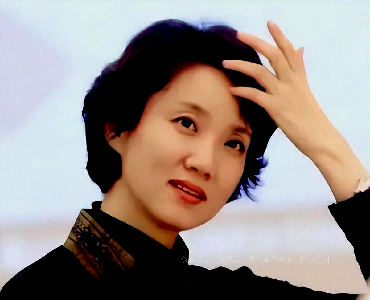 Li Xiuping, once the most American face on CCTV, has been hosting CCTV ...