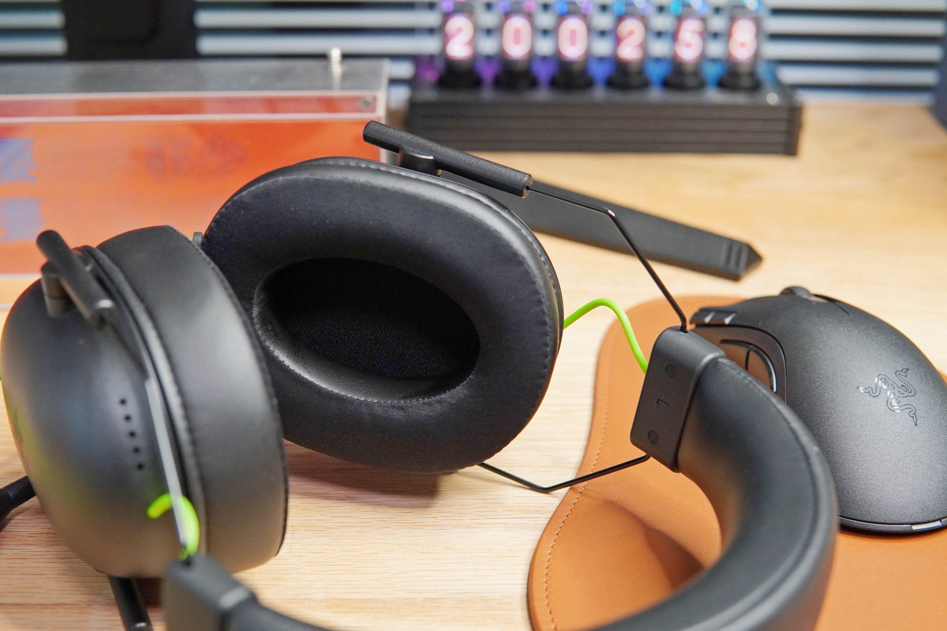 Professional gaming headset, Razer Whirlwind Black Shark V2 X USB ...