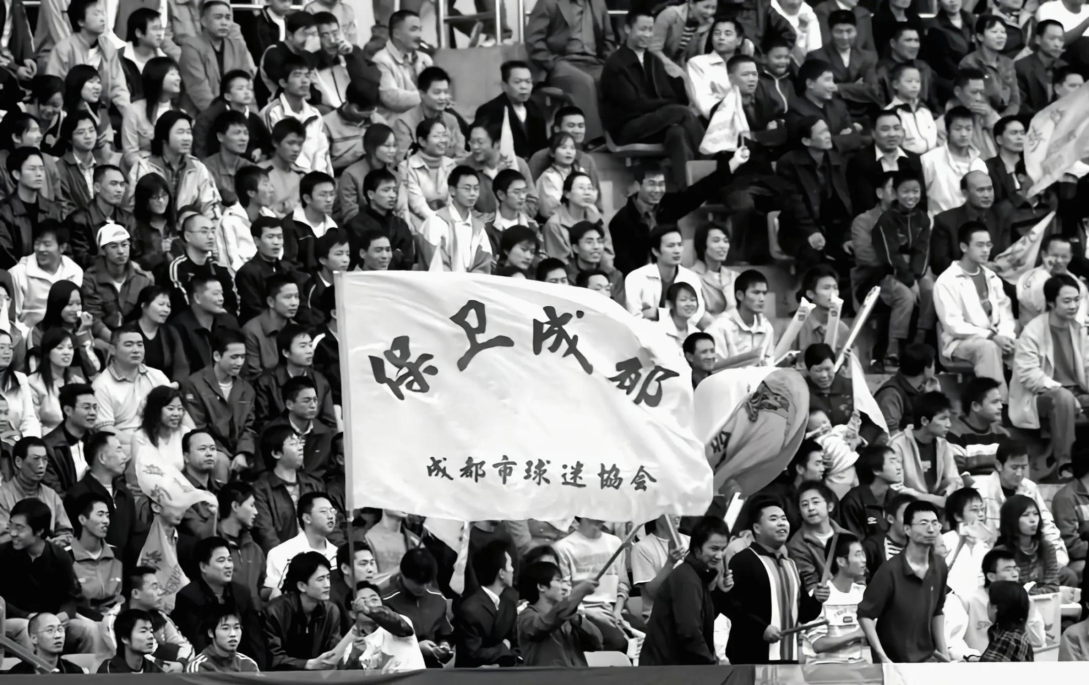 Green Rivers and Lakes Talk about Wei Qun (Part 2) - iMedia