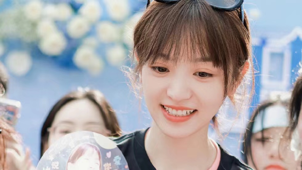 Cheng Yi, Zeng Shunxi, Lotus Tower airborne, and Chen Yihan took on a ...